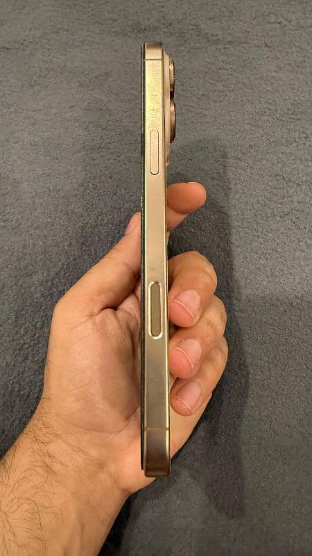 Apple iphone 16 pro max (256gb) LLA model - Mobile Phones - 1100856829