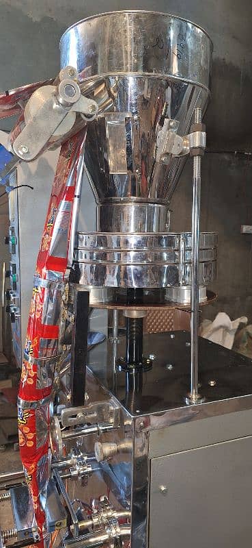 New Model Packing Machine For Slanty Nimko Papar Popps Chips Salt Rice ...