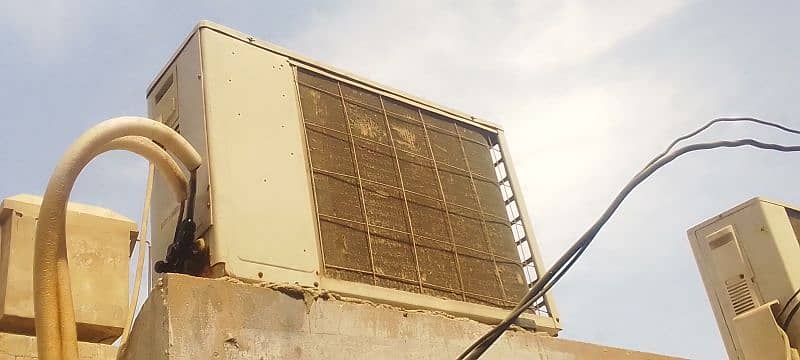 Hair 1 ton ac non inverter condition 10 by 10 - Mobile Phones - 1101010743
