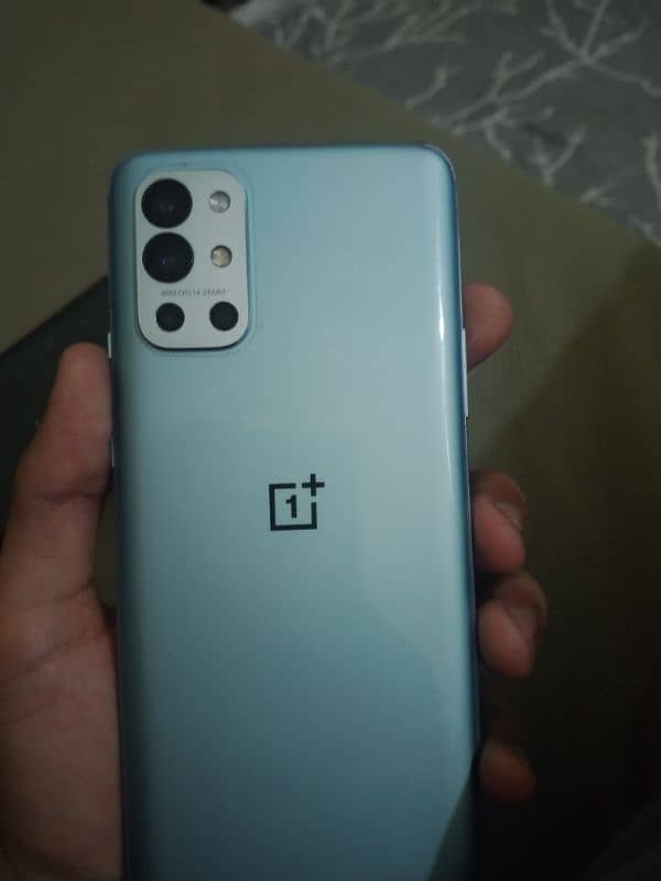 OnePlus 9r - Mobile Phones - 1101103807