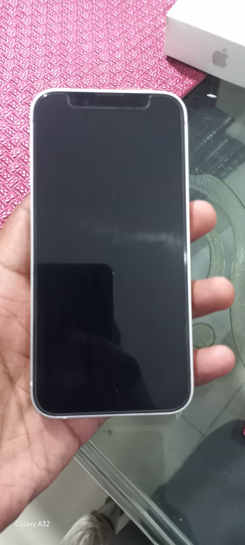 Apple iPhone 13 mini - Mobile Phones - 1101212765