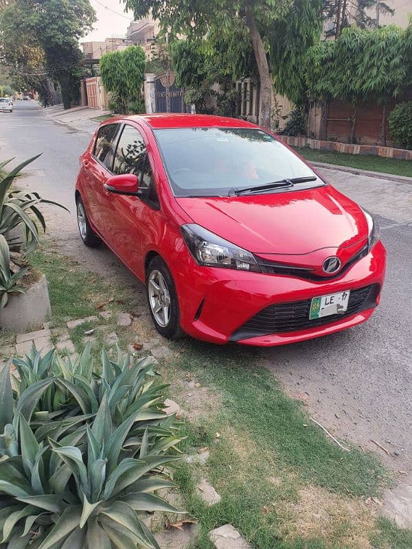 Toyota Vitz Spider 2014/17 - Cars - 1094050306