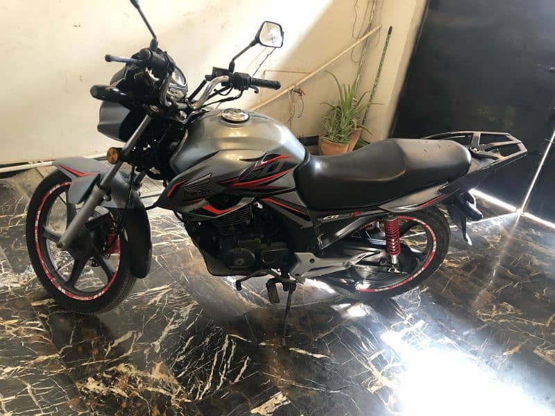 Honda CB150F Silver 2021 - Standard - 1101277161