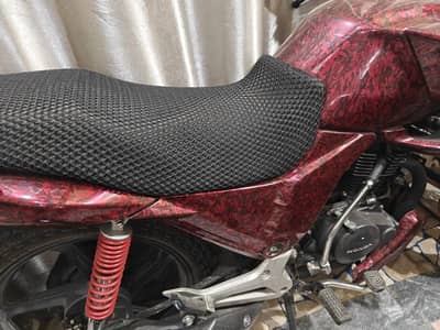 CB 150F / Original Red Colour / 8k Single Handed Used - Standard ...