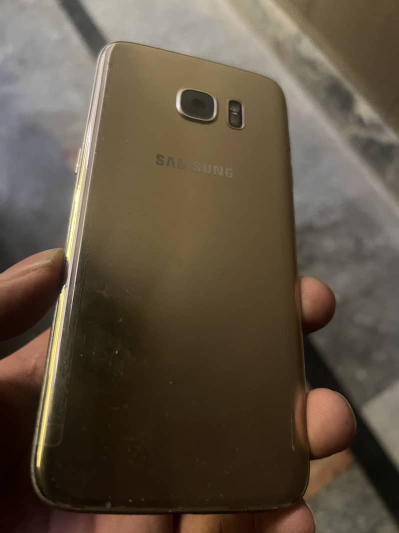 Samsung s7 edge gold color PTA - Mobile Phones - 1101294537