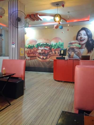 Fast Food Restaurant - Hotels & Restaurants - 1101351305