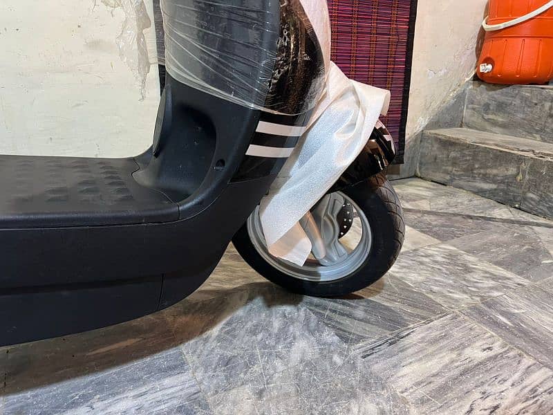 ramza yari electric scooty 2025 - Electric - 1100931755
