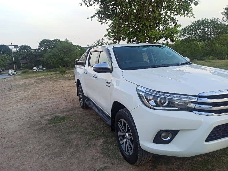 Toyota Hilux revo automatic 2020 - Cars - 1101736110