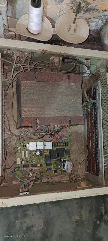 AVR Charging system(UPS) with ( 4 Batteries) 48 Watt power - UPS ...