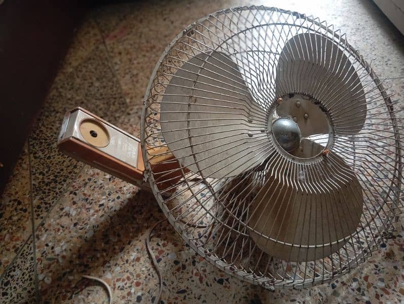 Pak Fans Bracket Fan || walls hanging fans - Fans - 1101775047