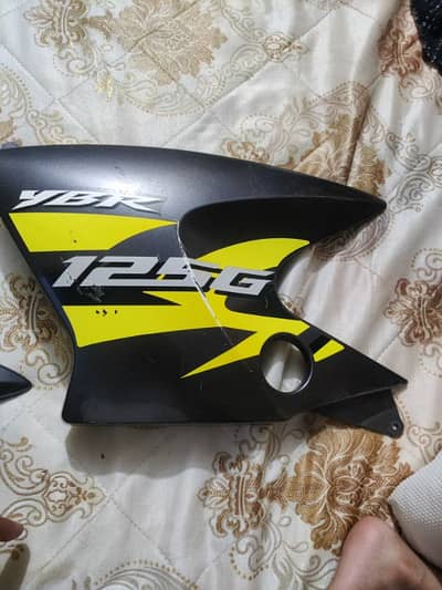 Yamaha YBR G 125 side covers tapay - Body & Frame - 1101799063
