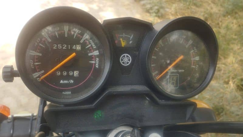 Yamaha YBR G 125 - Standard - 1101838956