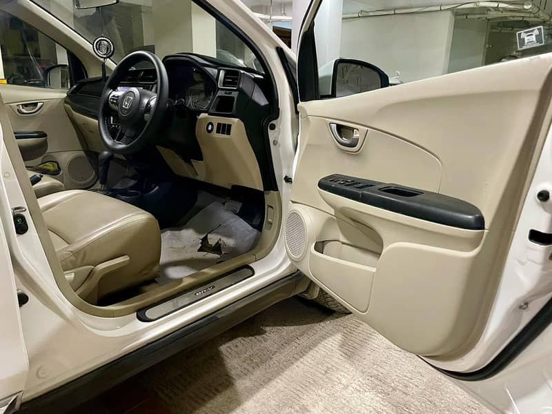 Honda Brv 2020 model - Cars - 1101915553