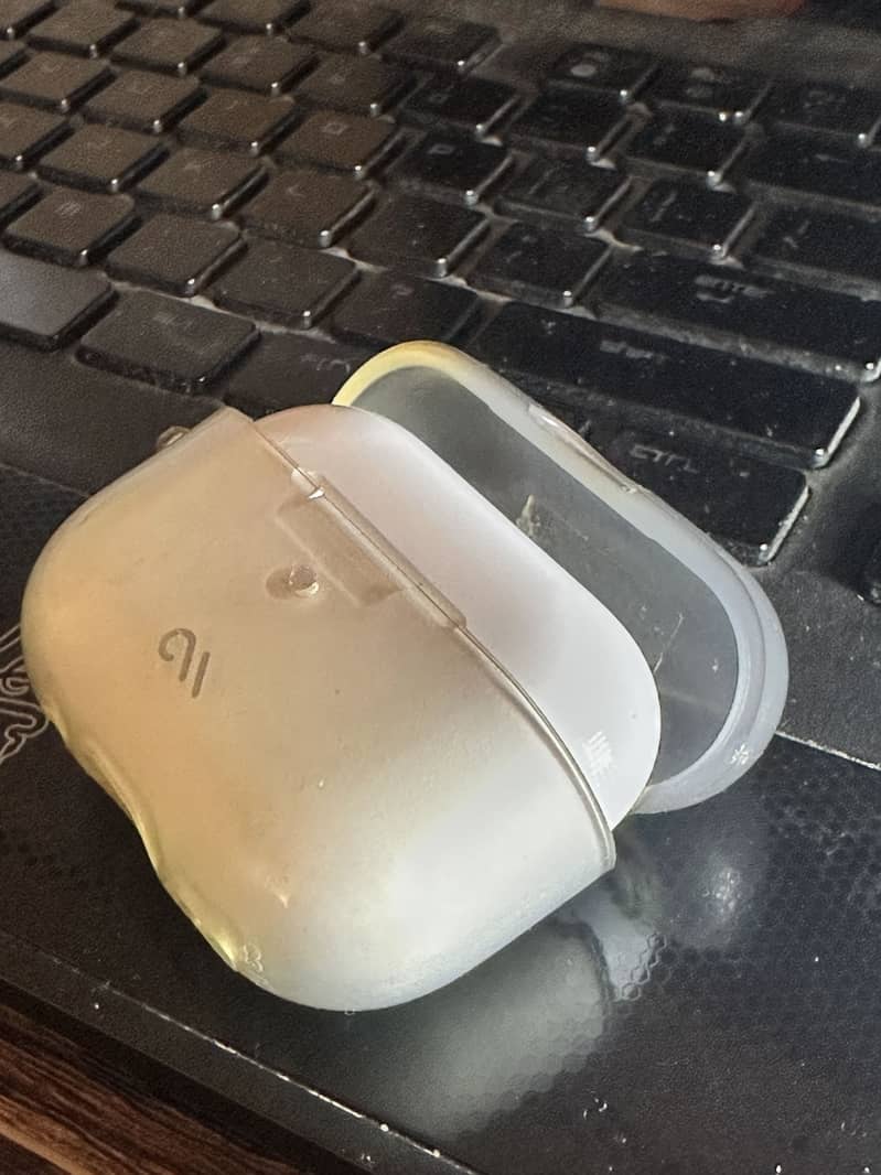 Airpods pro (1st gen) - Headphones - 1101966506