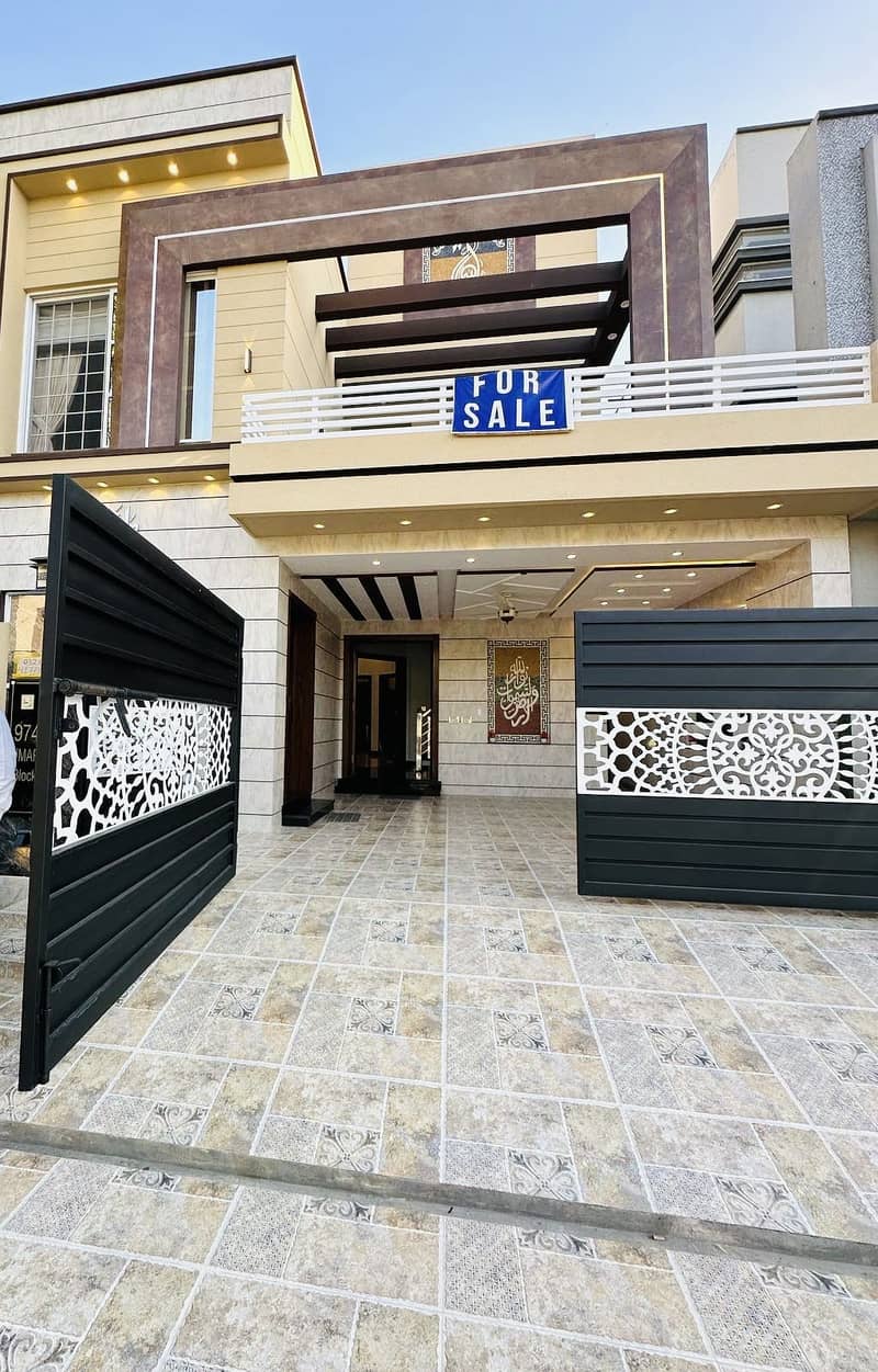 8 Marla Brand New Luxury House For Sale Umar Block Sector B Bahria Town Lahore - Houses - 1101958627