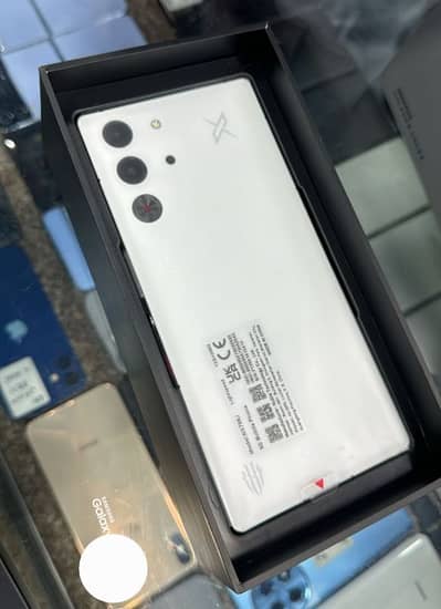 Red Magic 10 Pro Box Pack LightSpeed - Mobile Phones - 1102029780