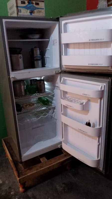 Orient fridge complete box 03347122824 - Freezers - 1102034717