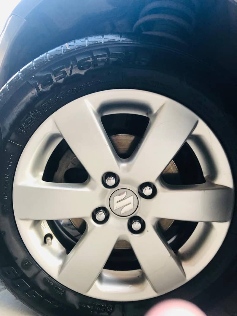 Suzuki Swift Automatic 2015 - Cars - 1102092401