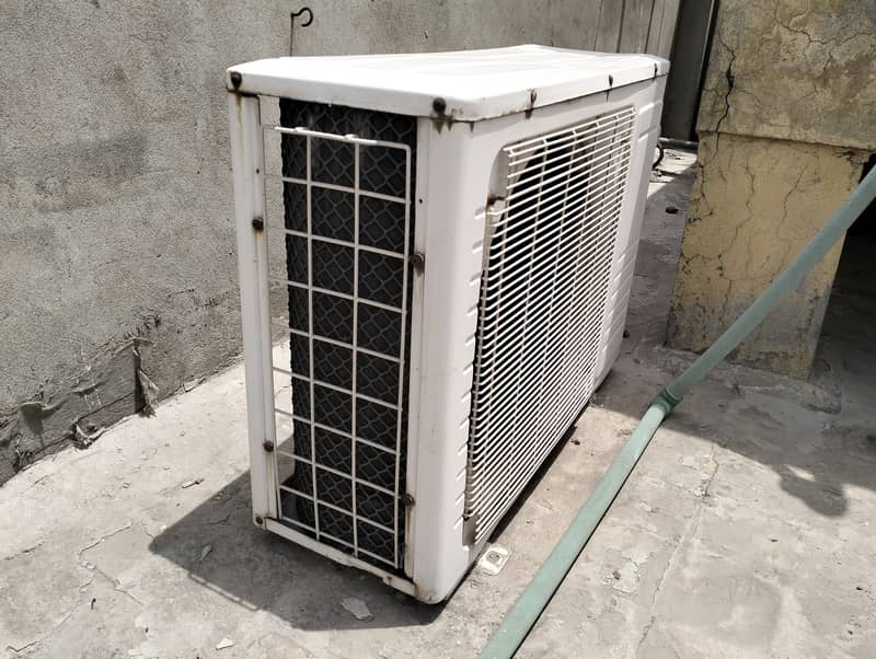 Galanz Split Ac One 1 & 1.5 ton Good Neat Condition Rarely Used - Air ...
