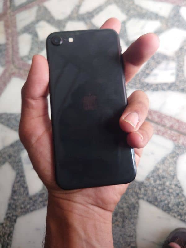 iPhone SE 2020 icloud - Mobile Phones - 1102371497