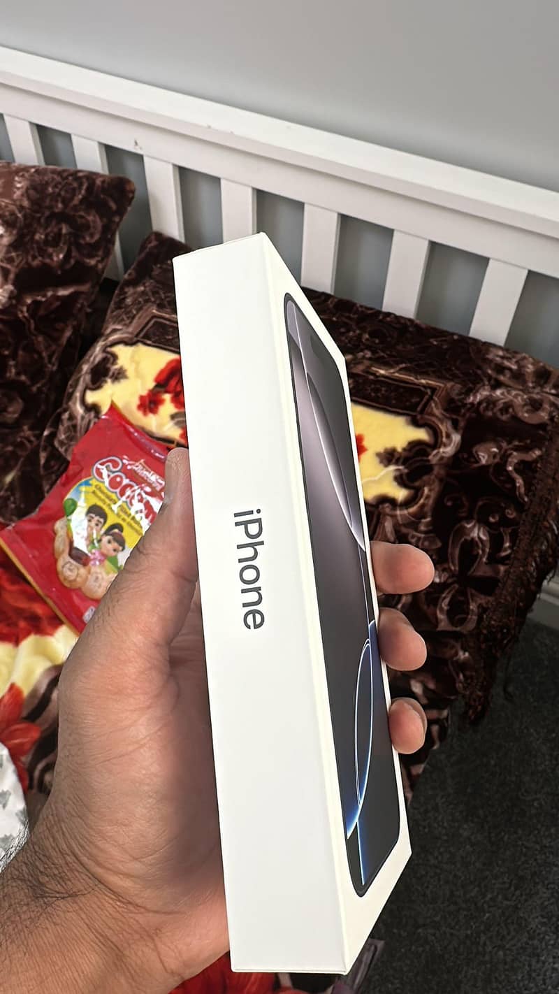 iphone 17 pro max box pack 256gb UK based - Mobile Phones - 1102371931