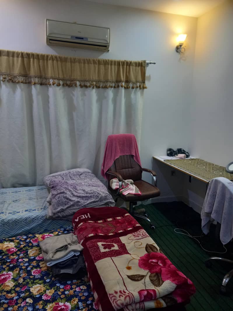BOYS HOSTEL [AC ROOMS] near UCP - Rooms - 1102442949