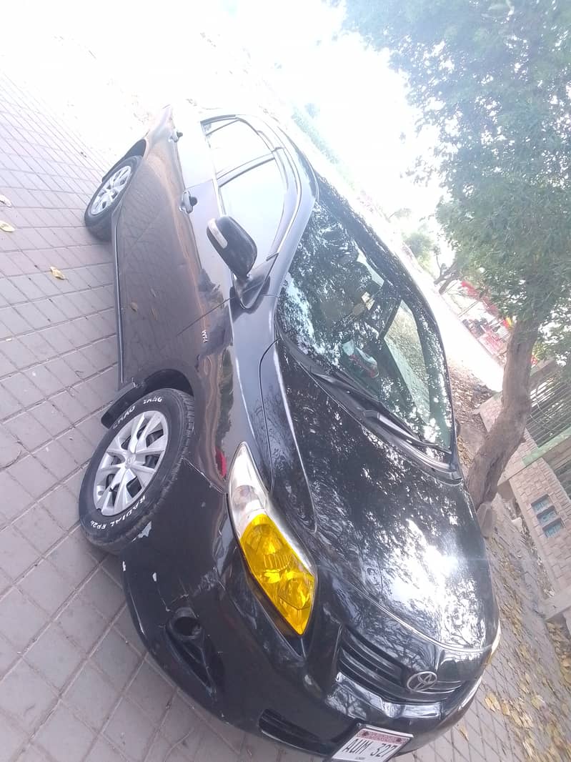 Toyota Corolla GLI 2011 black color - Cars - 1102529466