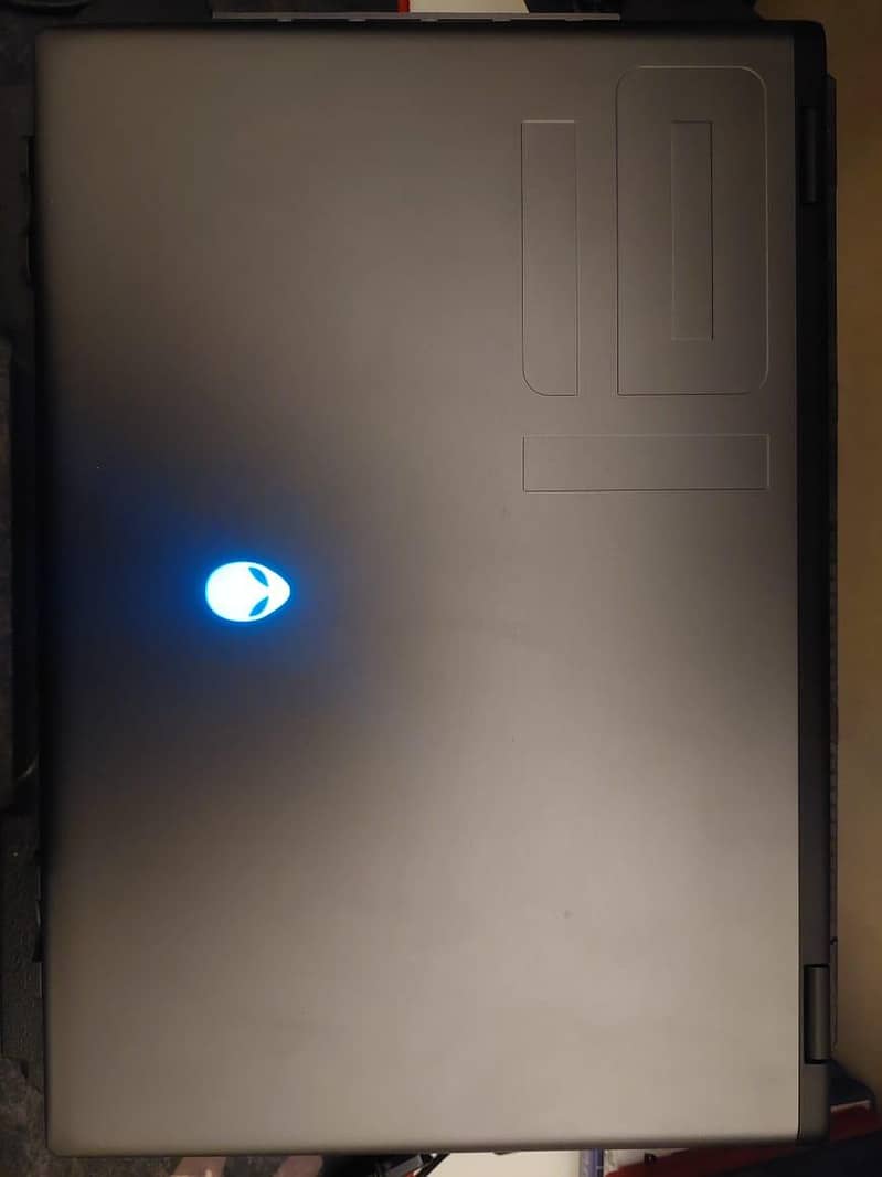 Alienware m16 R2 - Laptops - 1102612777