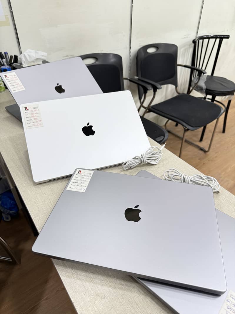 macbook pro | pro 2019 | 15 inch | 32GB/512GB | core i9 - Laptops ...
