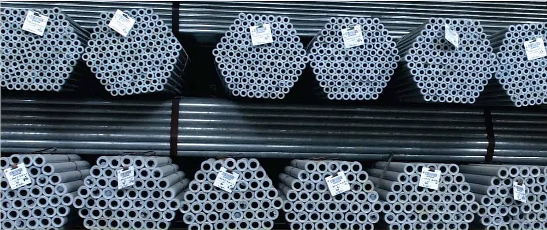 GI pipes (IIL hot dipped, leaked free galvanized iron pipe ...