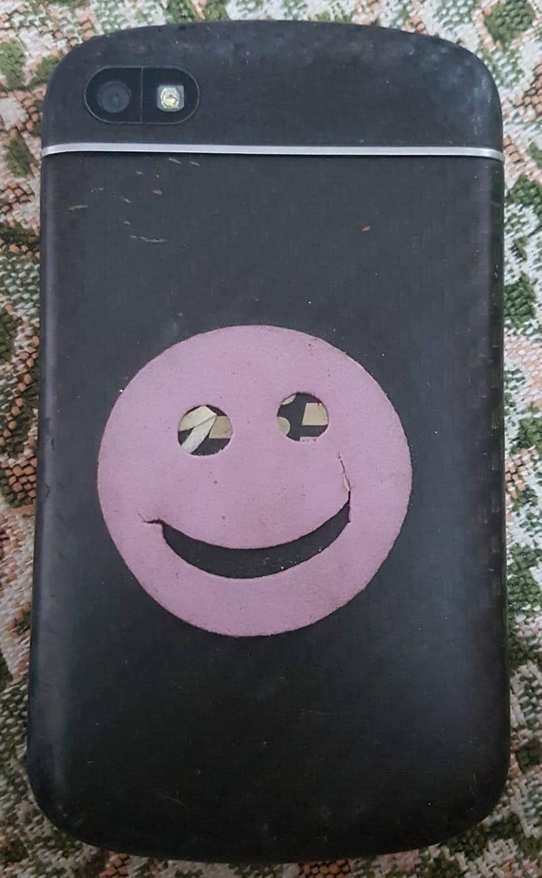 Blackberry Q10 touch & type - Mobile Phones - 1102780096