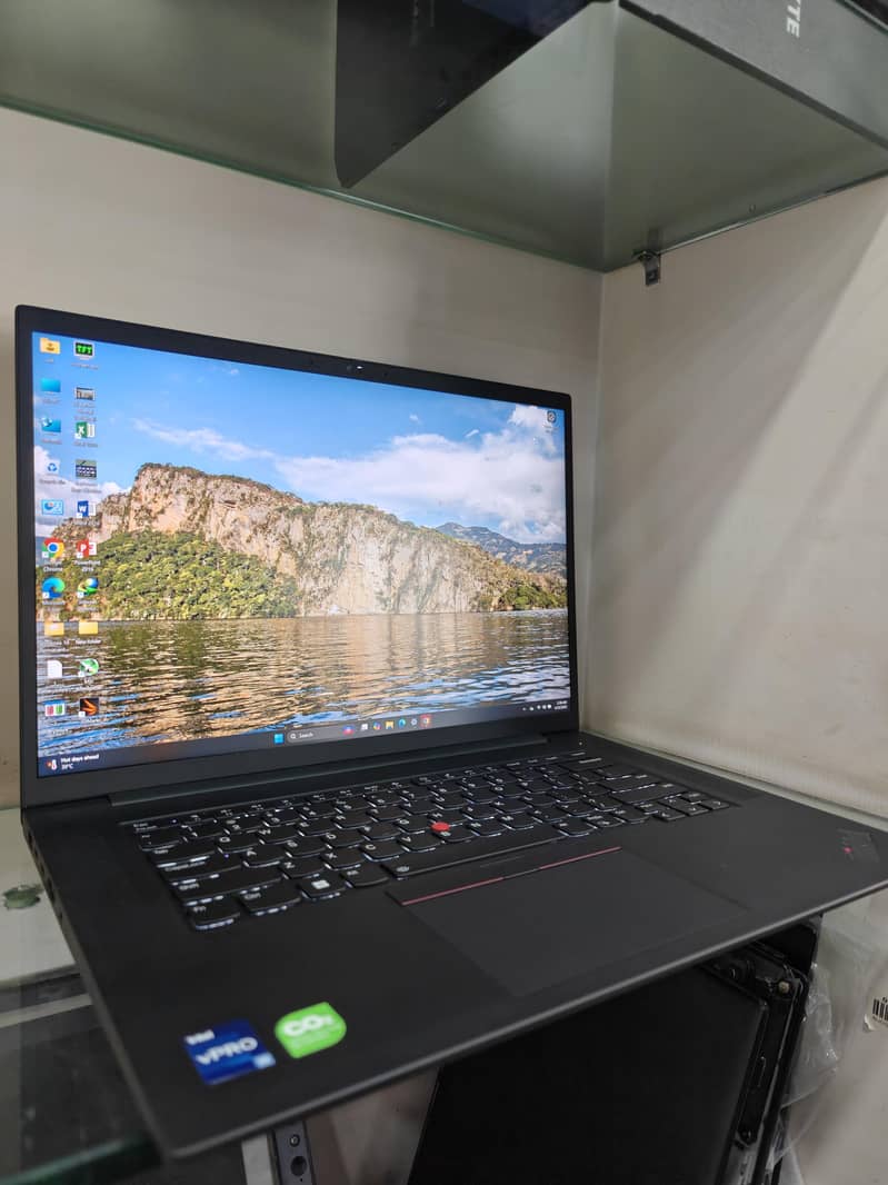 Lenovo Thinkpad P1 (i9 13th || RTX 4090) - Laptops - 1102877485