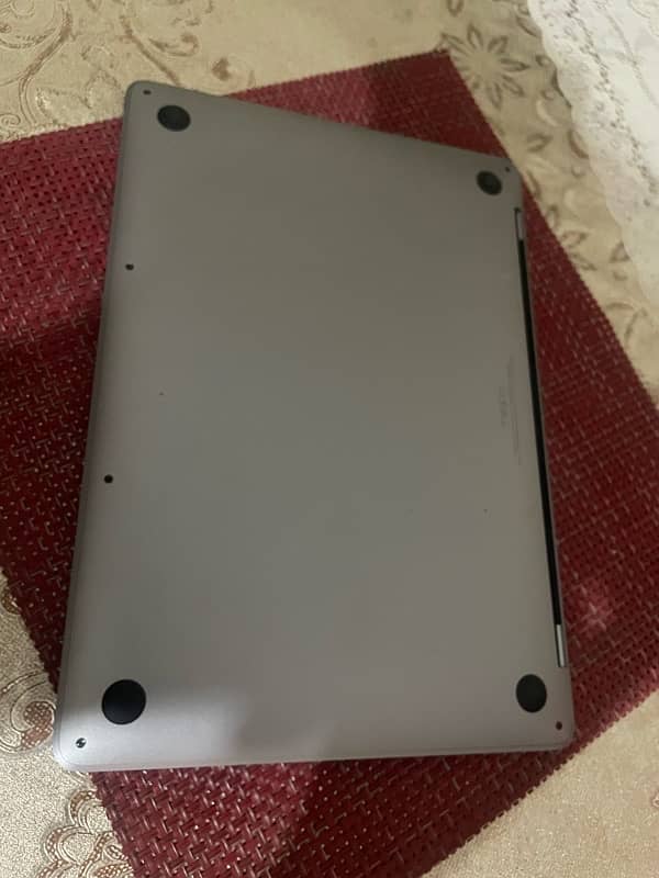 MacBook Pro thunderbolt 3 - Laptops - 1102906825