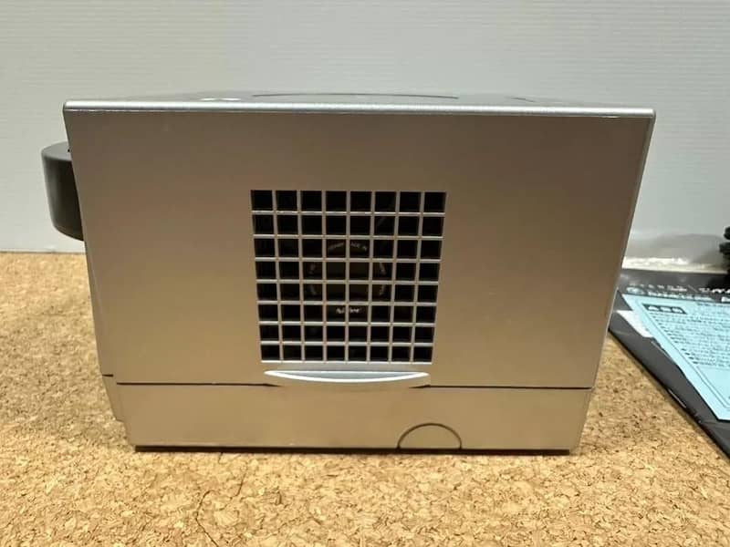 Silver Nintendo GameCube - Gaming Consoles - 1102932461