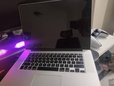 Mac Book pro damaged or for parts. - Laptops - 1103007811