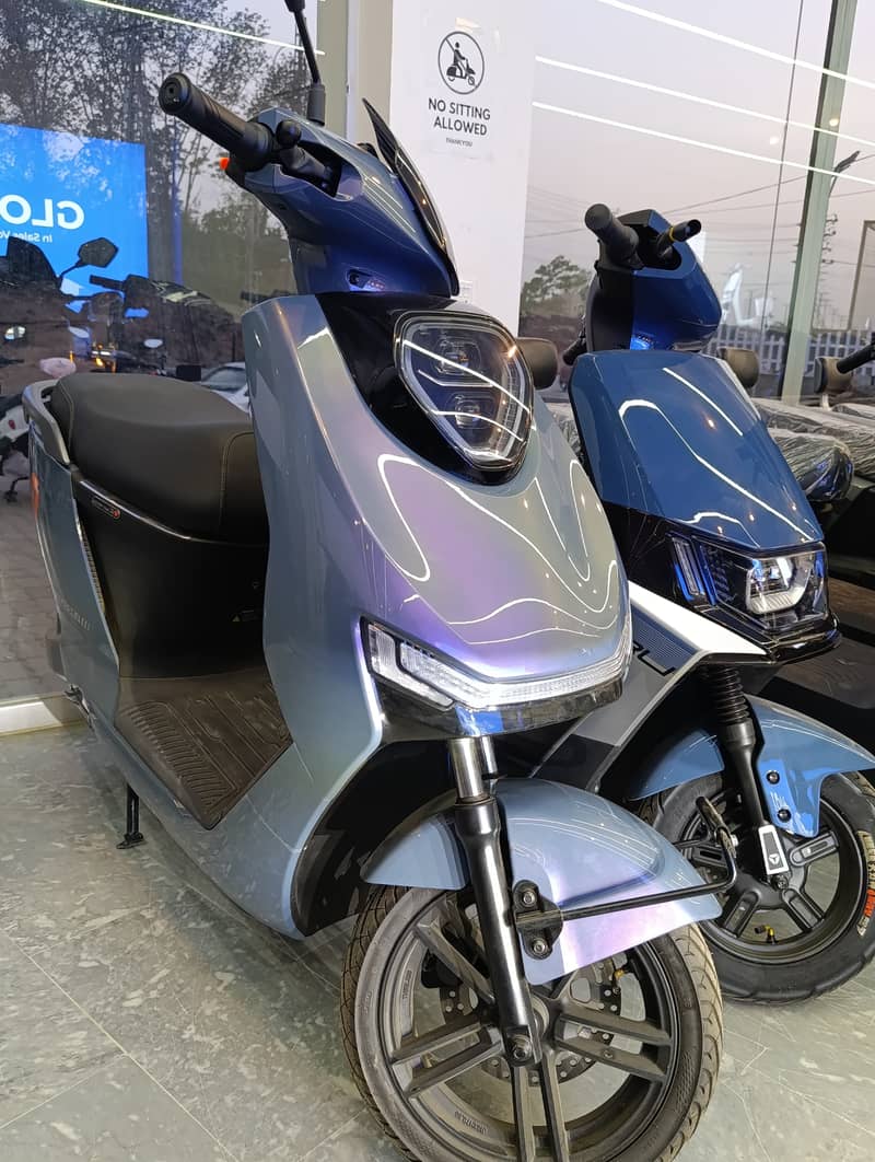 YADEA GT30 M3 EPOC RUBIN GT60 G5 T5 SCOOTY SCOOTER BOYS MALE GIRLS ...