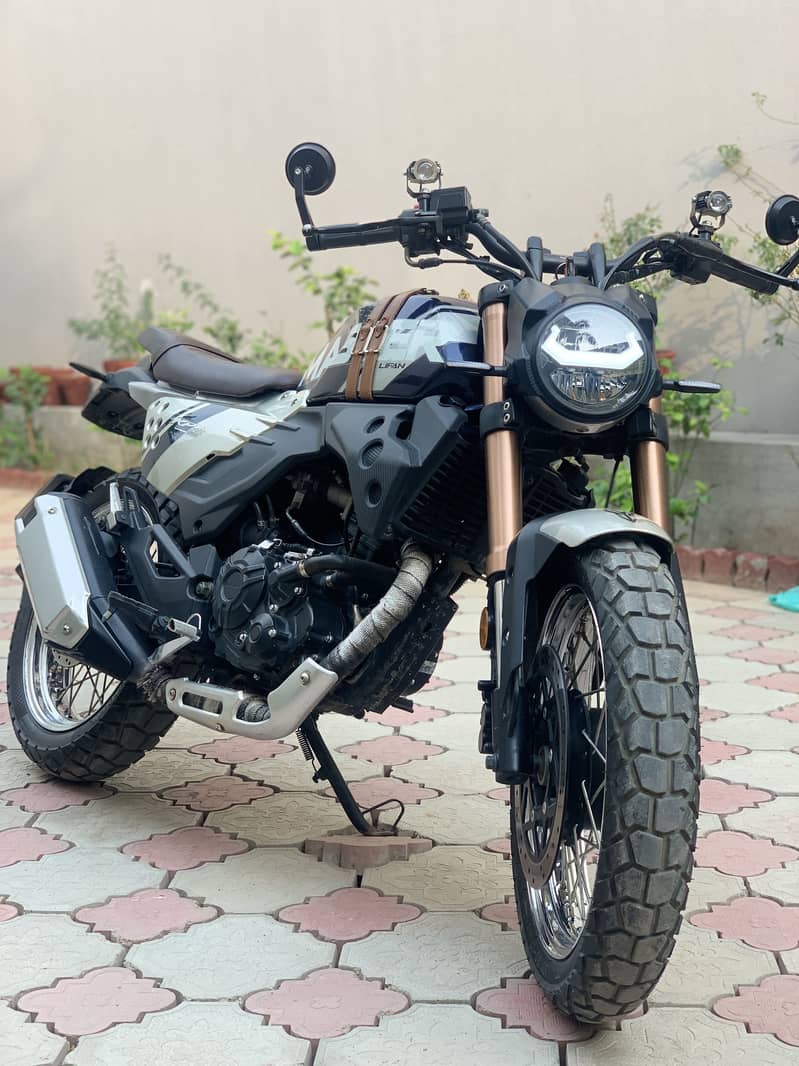 Lifan KP Master KPM 200 Cafe Scrambler - Sports & Heavy Bikes - 1103035613