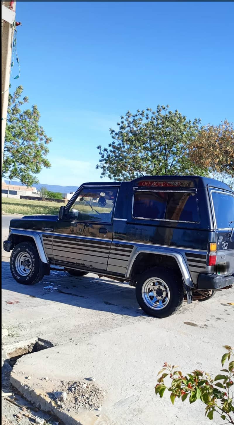 Rocky jeep - Cars - 1103081811
