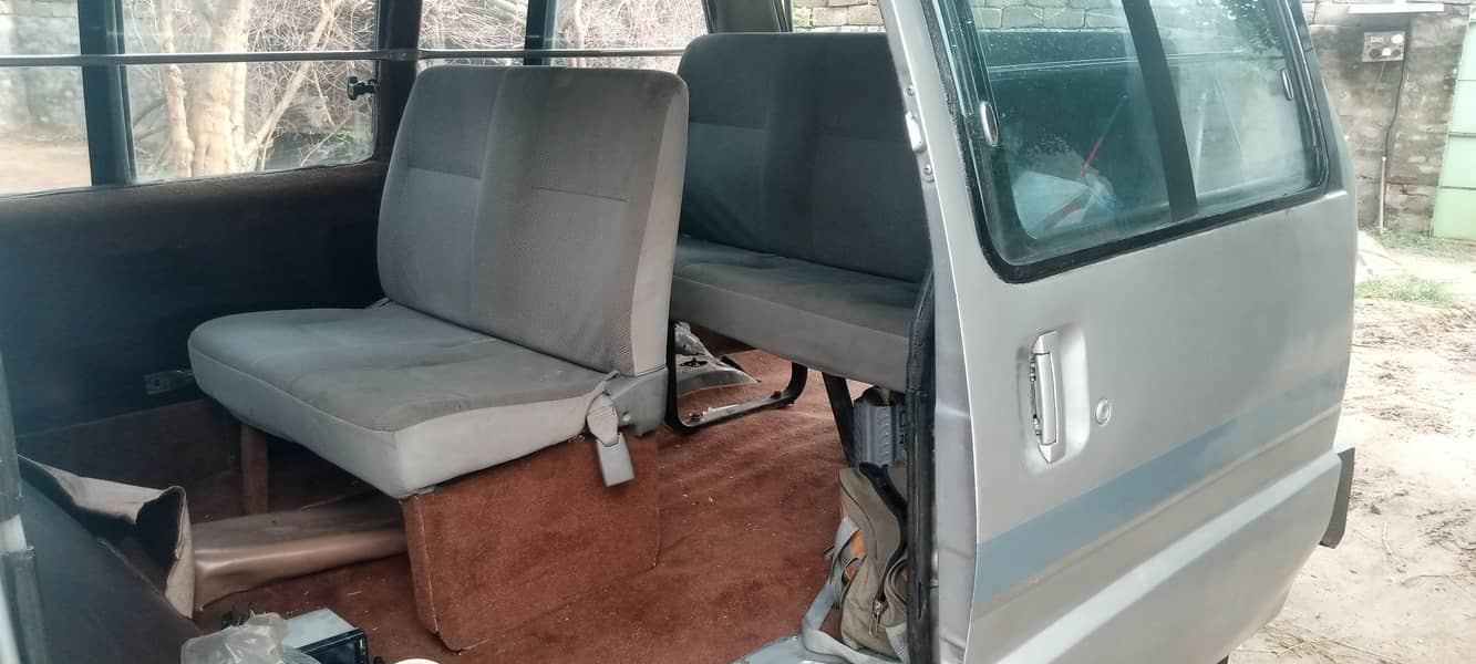 Toyota 12 + Seater - Buses, Vans & Trucks - 1103084494