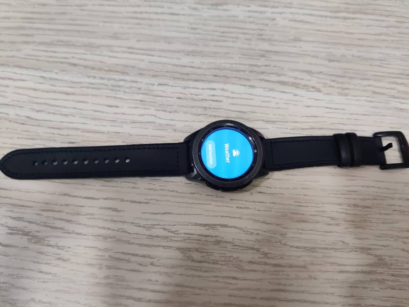 Samsung Galaxy Watch S4 - Smart Watches - 1103085679