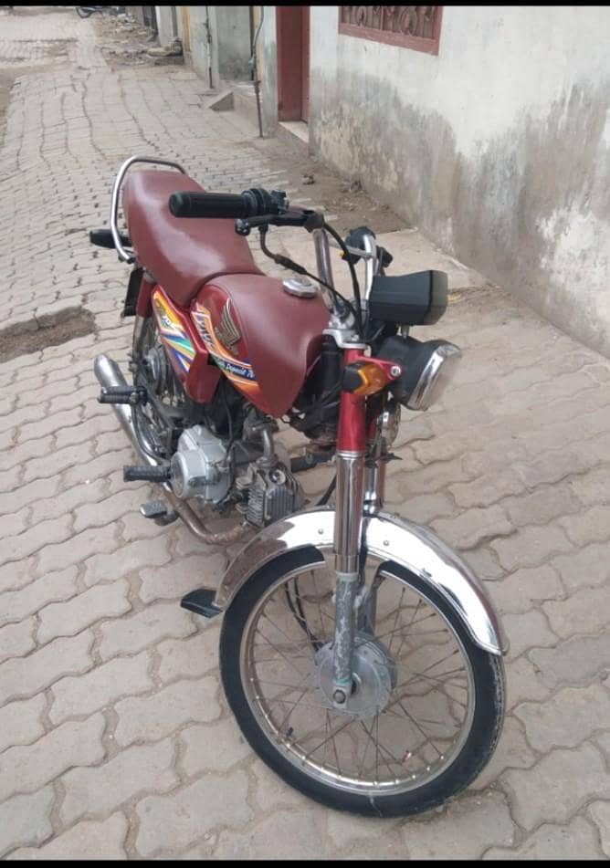 Honda CD 70 2020 - Standard - 1103149090