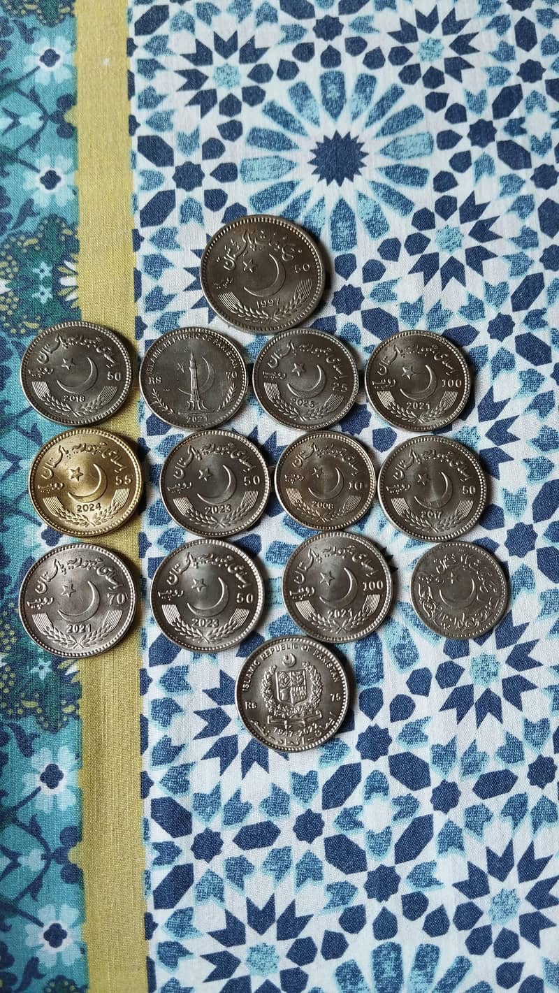 Pakistani commemorative coins - Coins & Notes - 1103157063