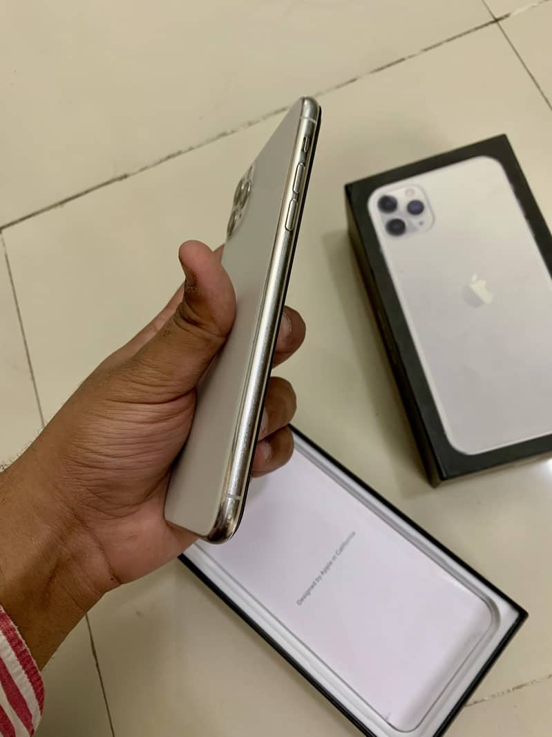 Iphone 11pro max - Mobile Phones - 1103160966