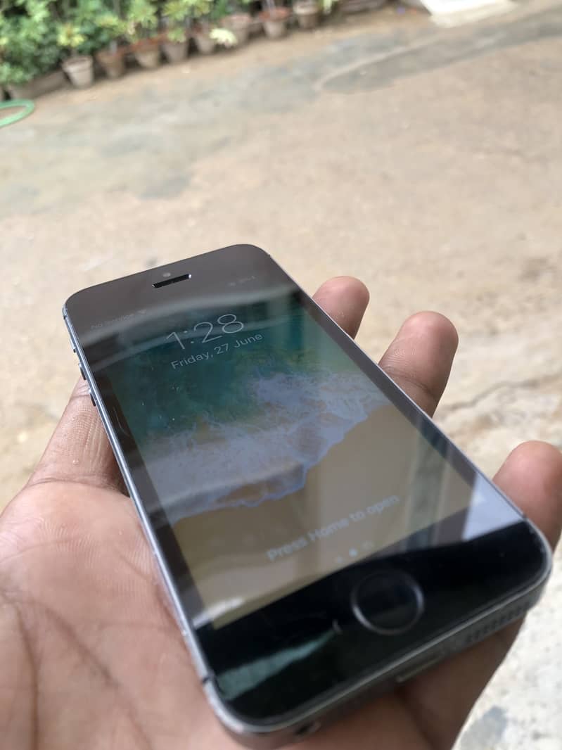 iPhone 5s - Mobile Phones - 1103194019