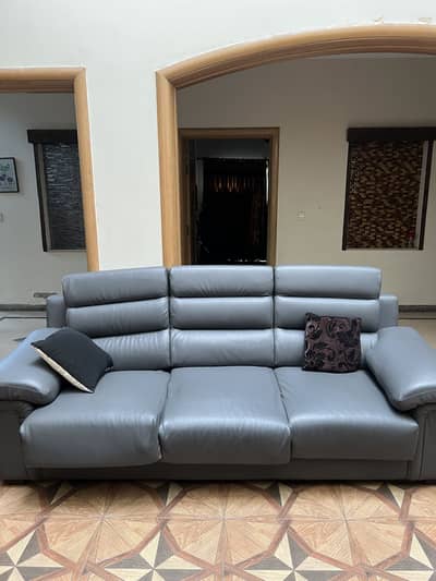Heavy Wood Sofa Set 3+2+1 – Leatherite – Solid Frame – Urgent Sale ...