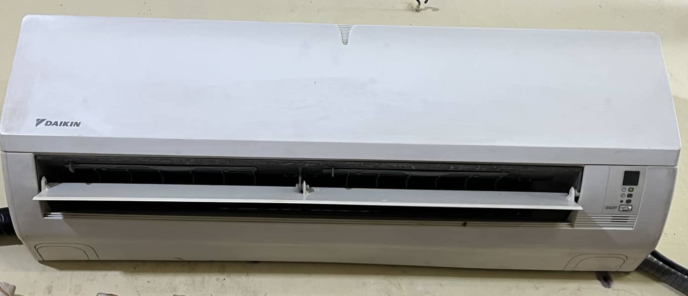 DAIKIN AC 1 ton - Air Conditioners - 1103253845