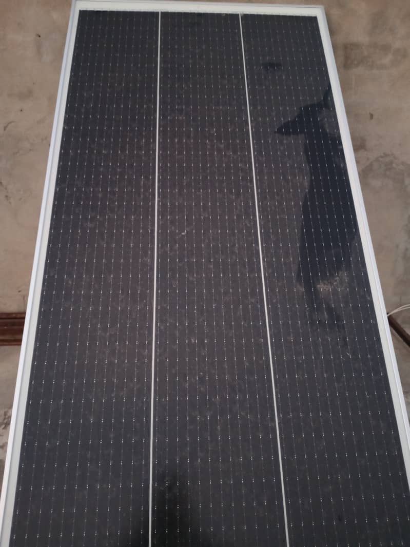 solar plate - Solar Panels - 1103462568