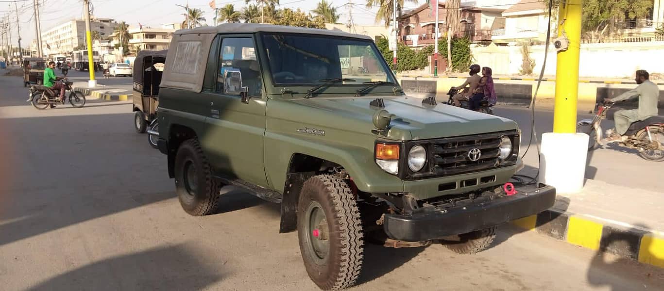 Toyota Land Cruiser RKR - Cars - 1103494187