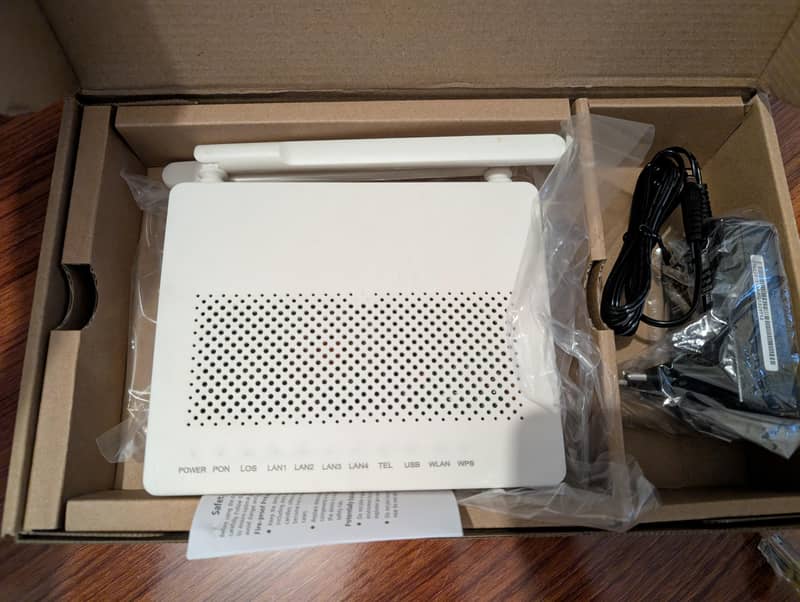 Huawei 8546m Router - Box Opened, NEW Condition - Networking - 1103567131