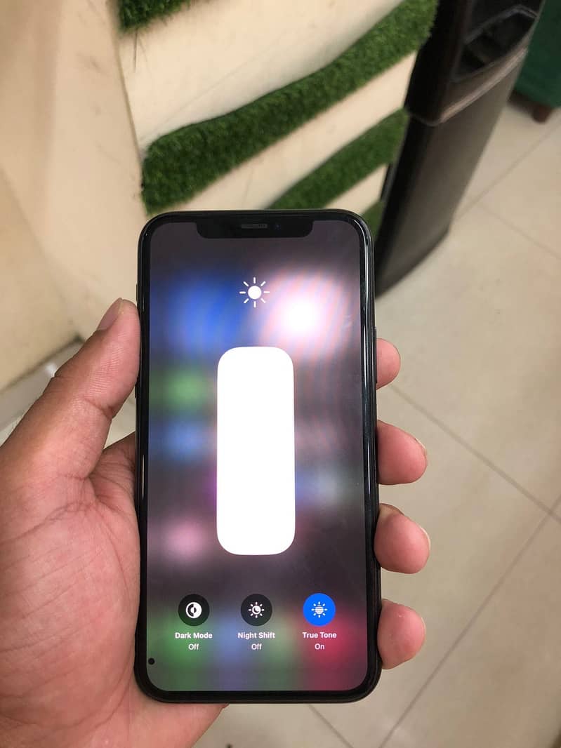 iPhone 11pro - Mobile Phones - 1103730653